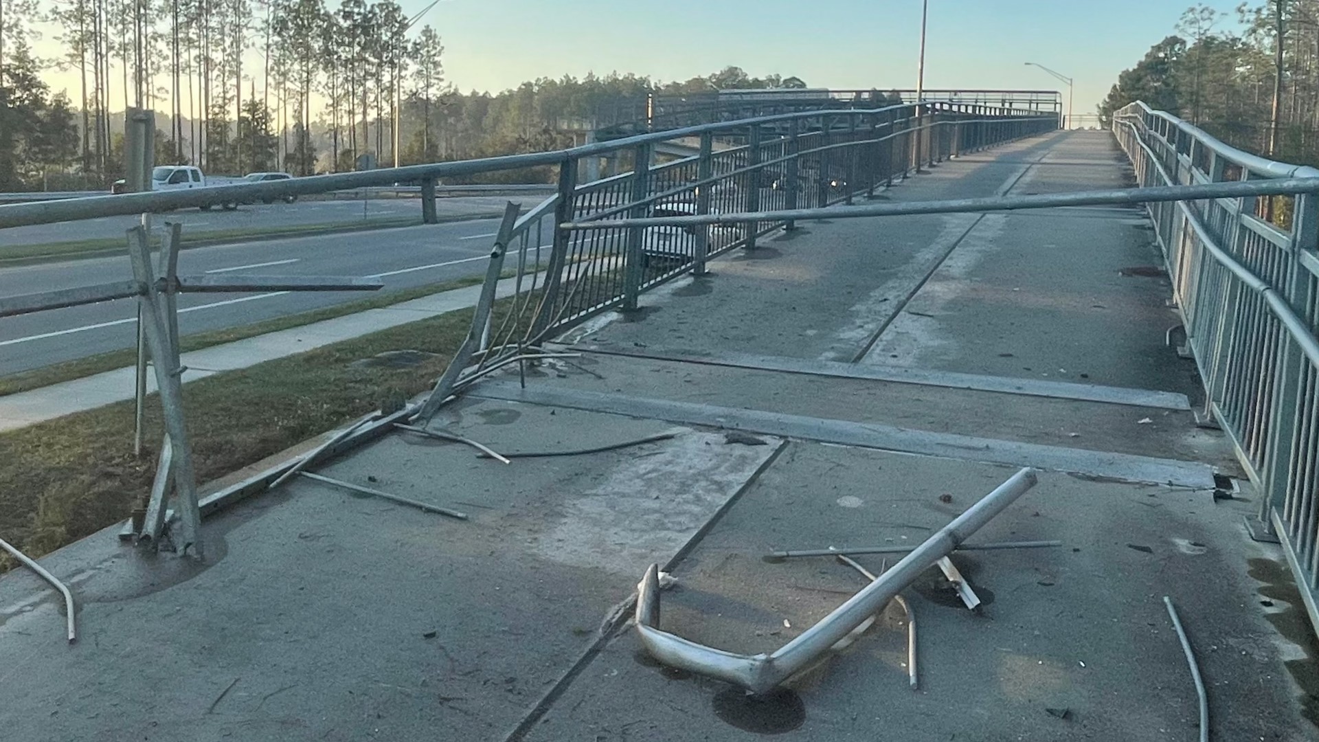 St. Johns Parkway southbound lanes closed due to fatal crash | firstcoastnews.com