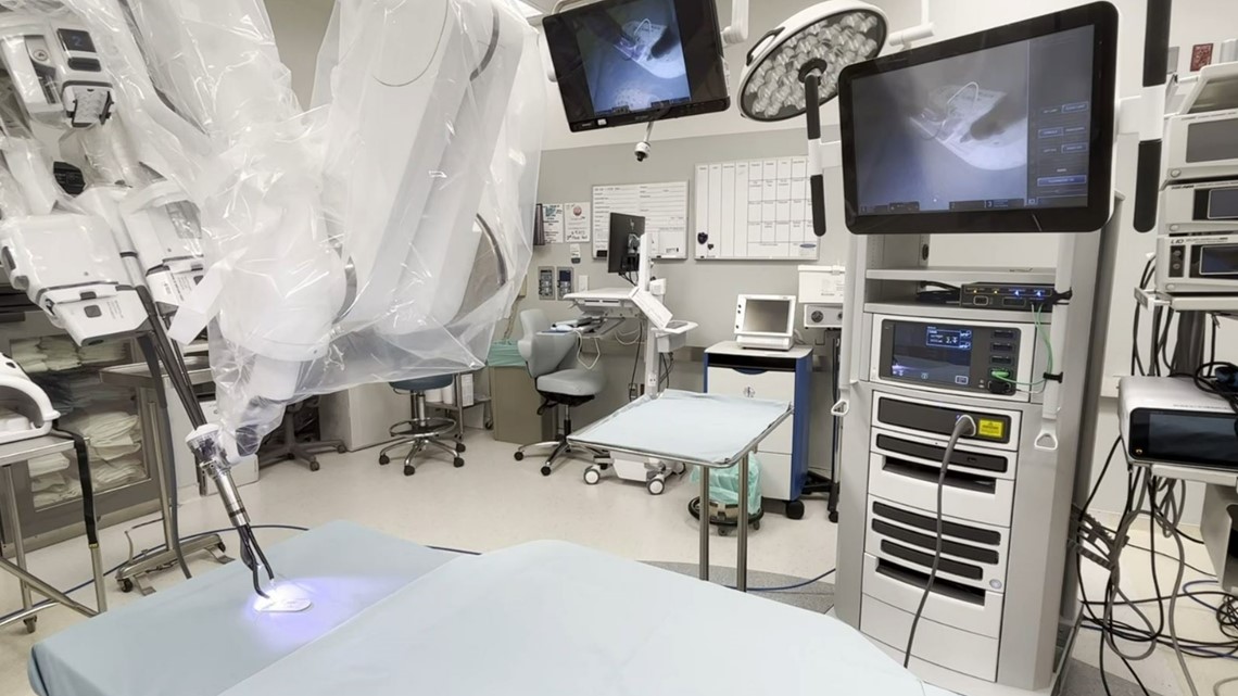 Robots vs. cancer: Technology at Mayo Clinic saving lives ...