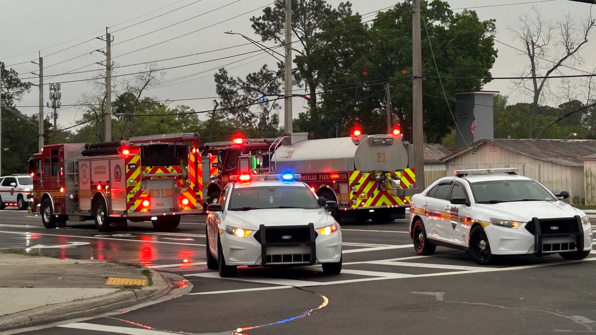 JFRD responds to structure fire on Timuquana Road in Jacksonville | firstcoastnews.com