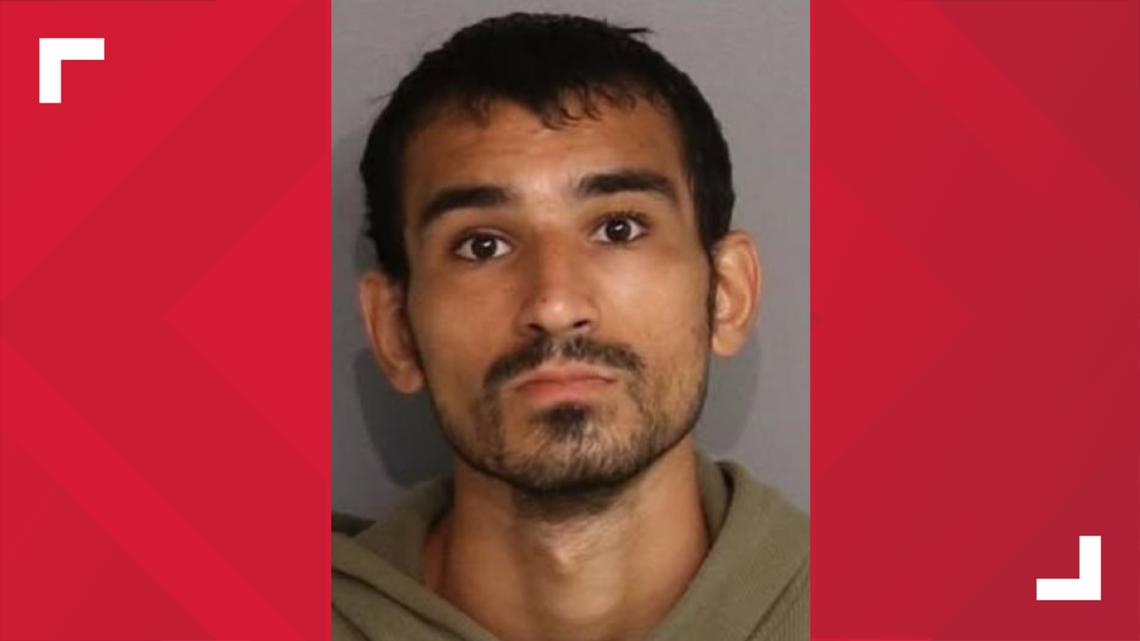 Deputies: Florida man shoots, kills 3 tourists outside home near Disney ...