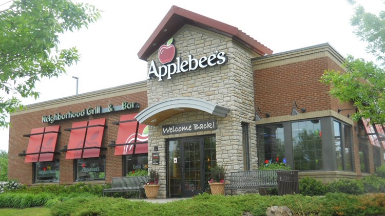 Man shot, killed inside Florida Applebee's | firstcoastnews.com
