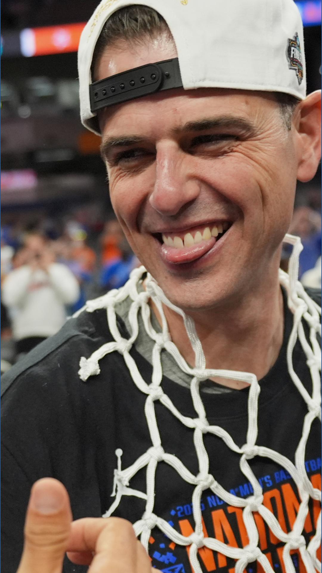 Florida basketball coach Todd Golden signs contract extension ...
