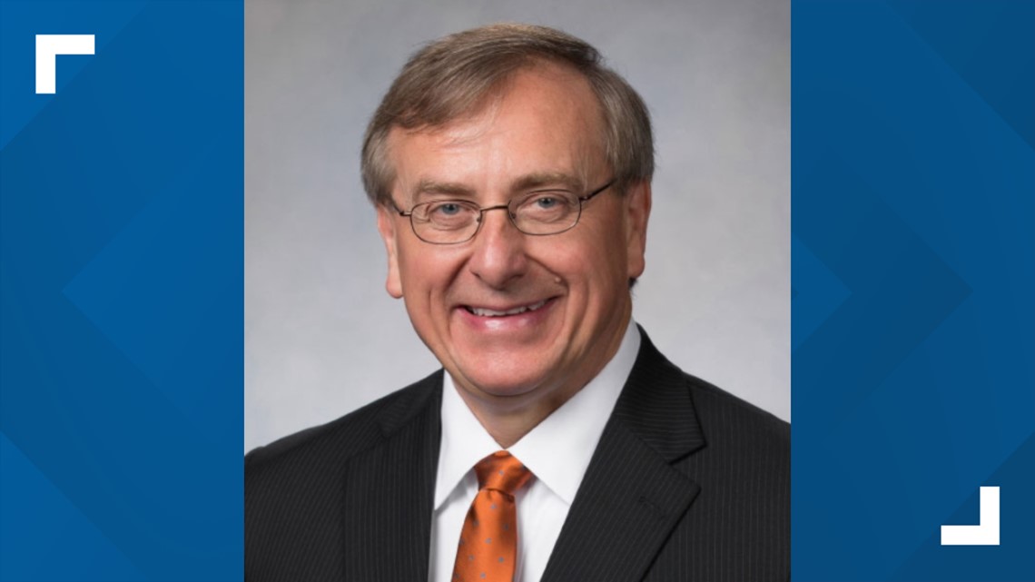 UF President Kent Fuchs to transition into professor position ...