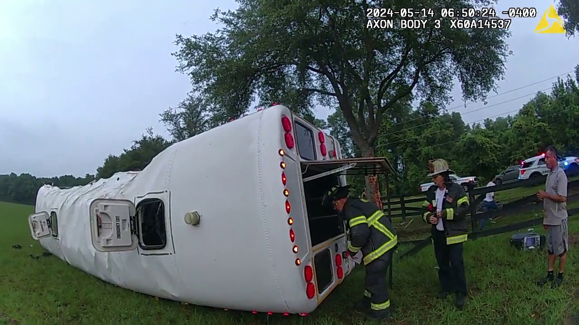 VIDEO: Deadly bus crash in Florida aftermath | firstcoastnews.com