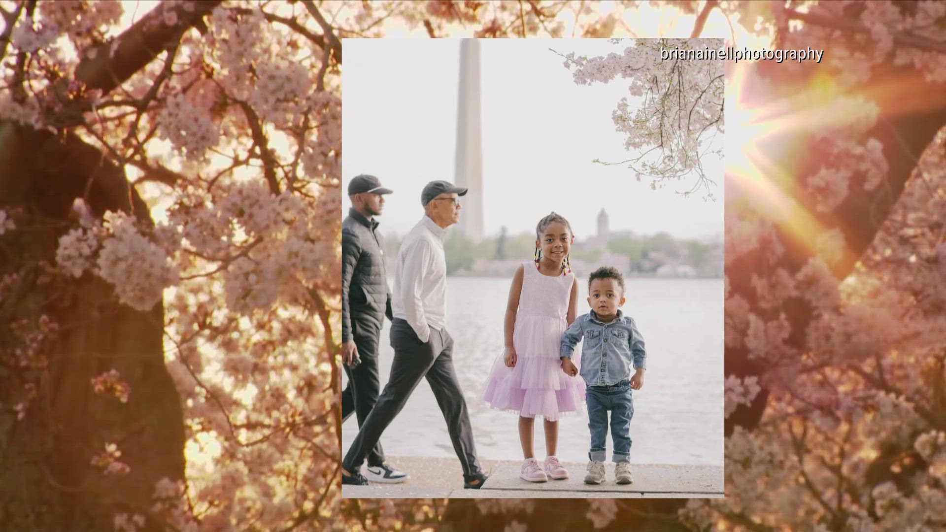 Barack Obama surprises family with cherry blossom photobomb ...