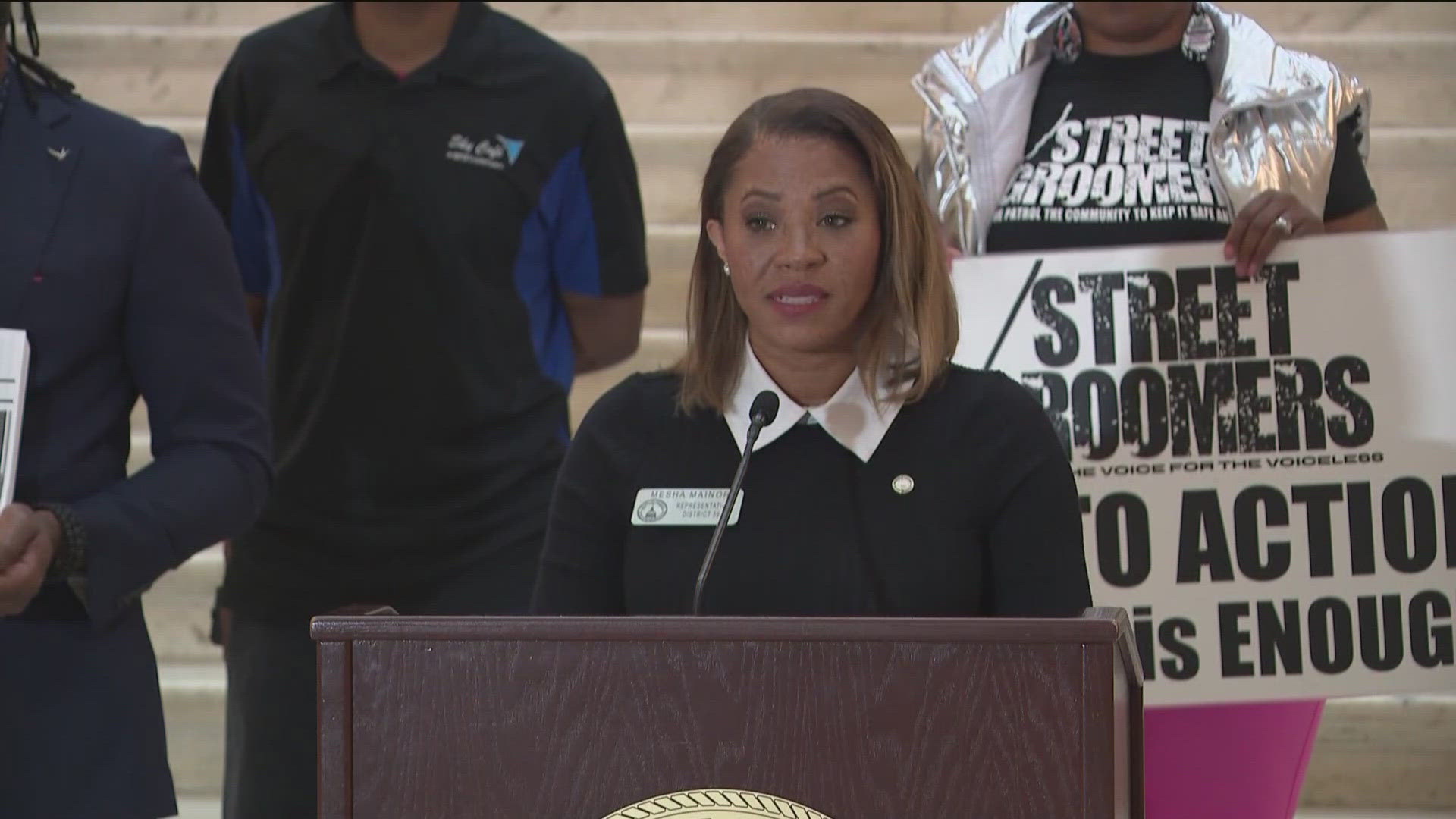 Mesha Mainor announces lawsuit against Fani Willis, Arrington ...