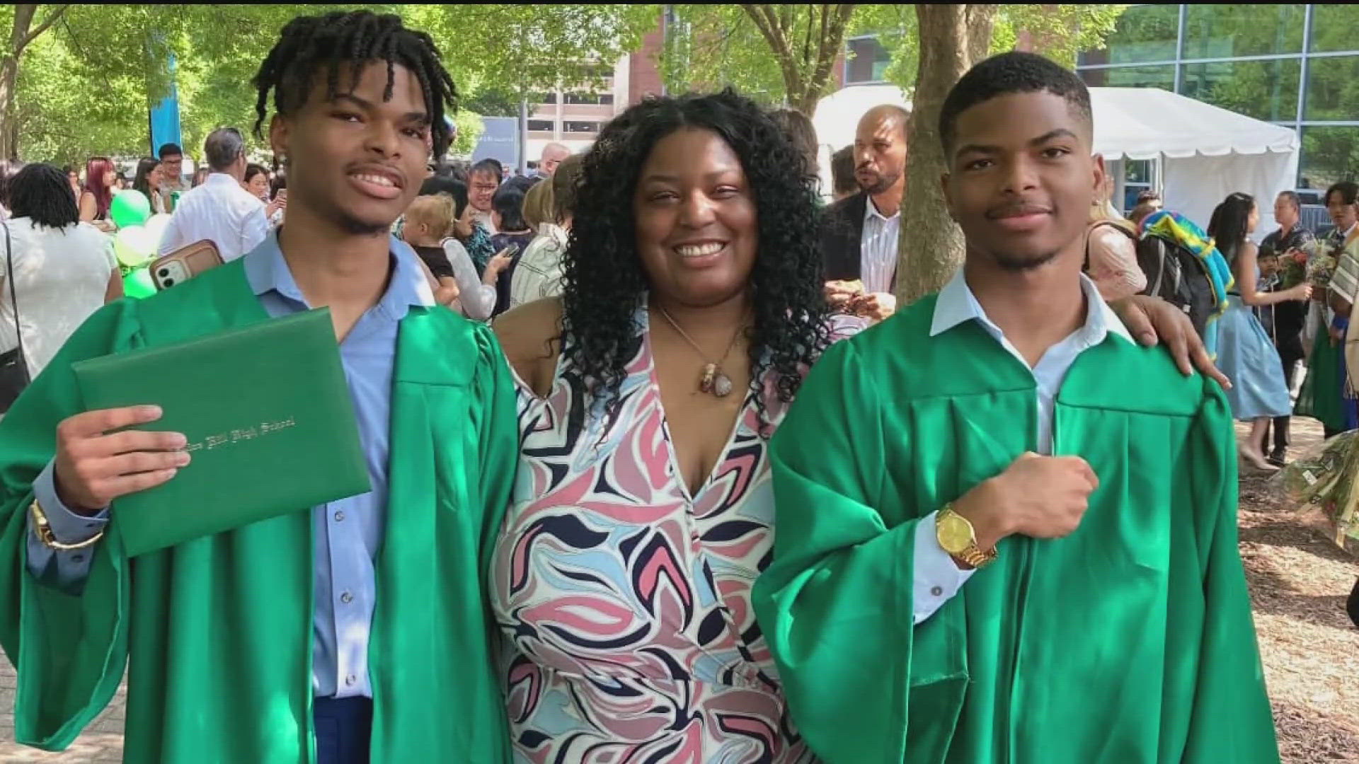 Family of twins death case in Georgia firefighter took pictures of ...